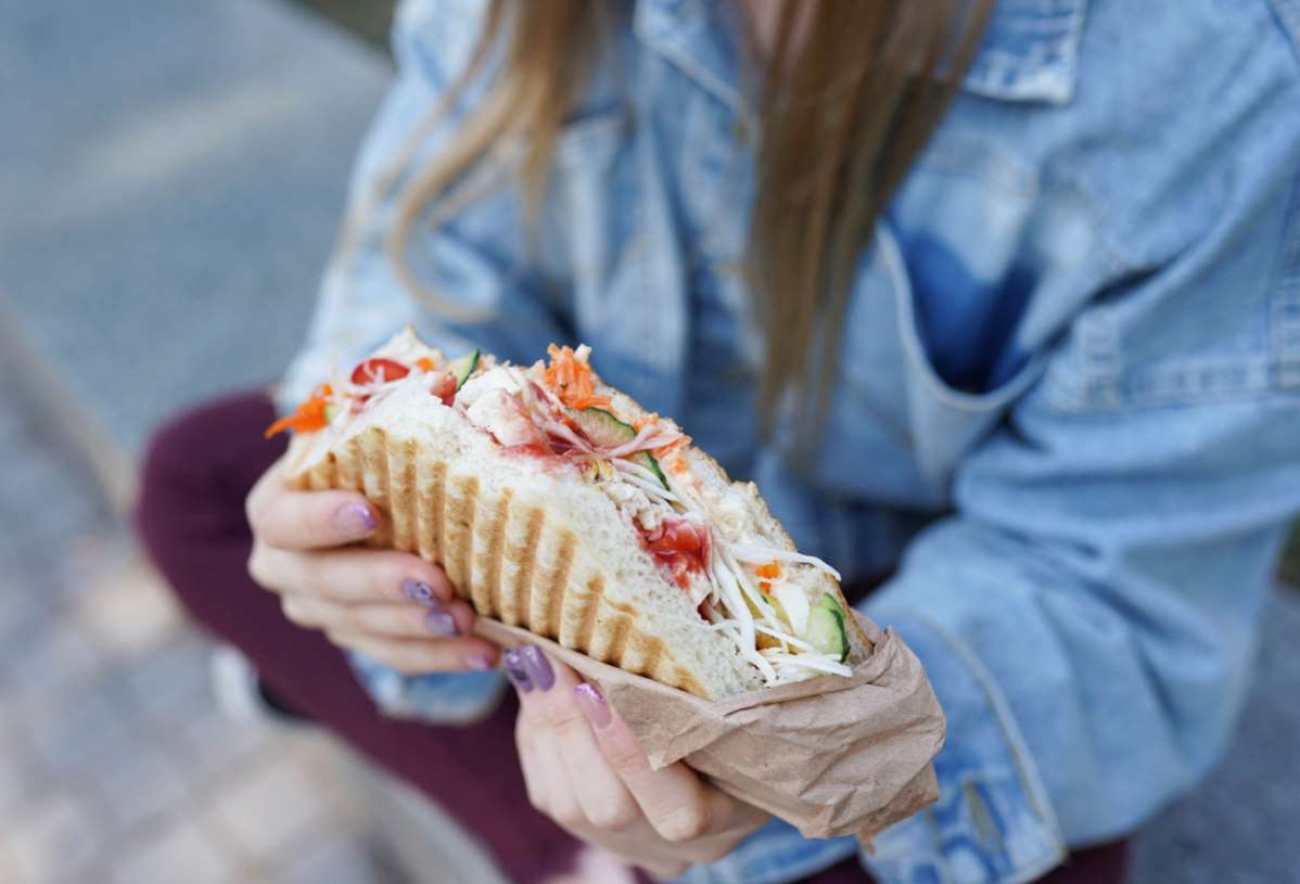 Curbing Your Junk Food Cravings - Diet of Life